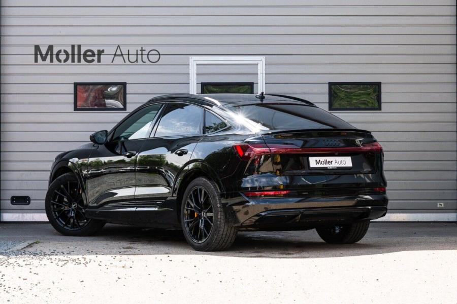 Melns Audi E-Tron 2022 Jelgava, ar dzinēja tilpumu 0.00 L un nobraukumu 41 tūkst. km par 42200 €, foto 4 vietnē AUTOMOTO.COM.LV