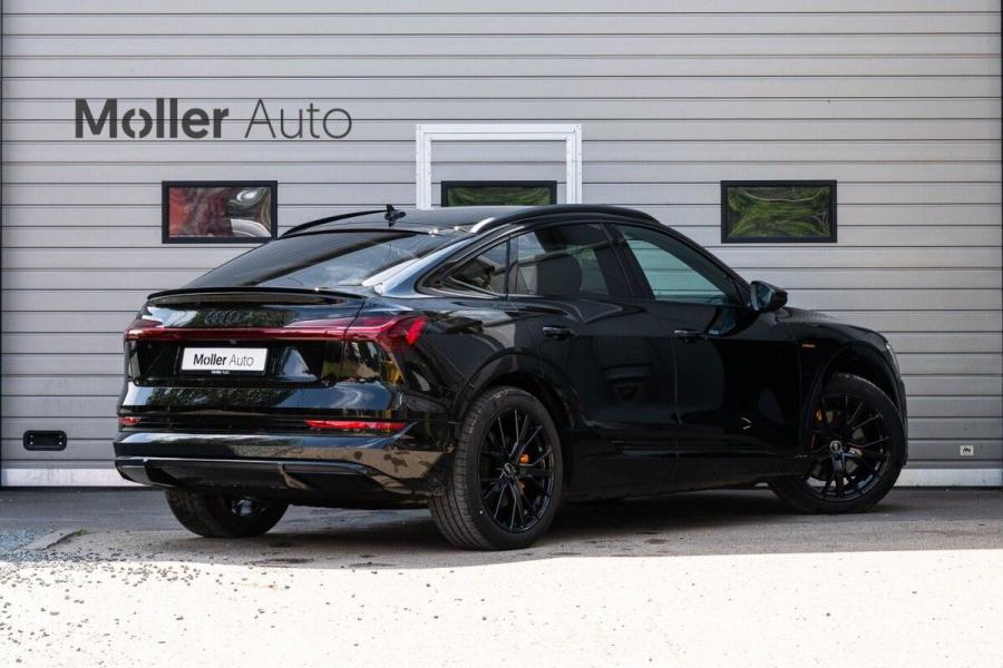 Melns Audi E-Tron 2022 Jelgava, ar dzinēja tilpumu 0.00 L un nobraukumu 41 tūkst. km par 42200 €, foto 5 vietnē AUTOMOTO.COM.LV