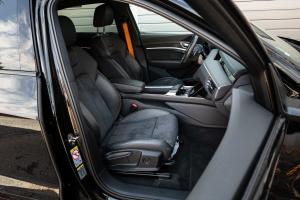 Melns Audi E-Tron 2022 Jelgava, ar dzinēja tilpumu 0.00 L un nobraukumu 41 tūkst. km par 42200 €, foto 7 vietnē AUTOMOTO.COM.LV