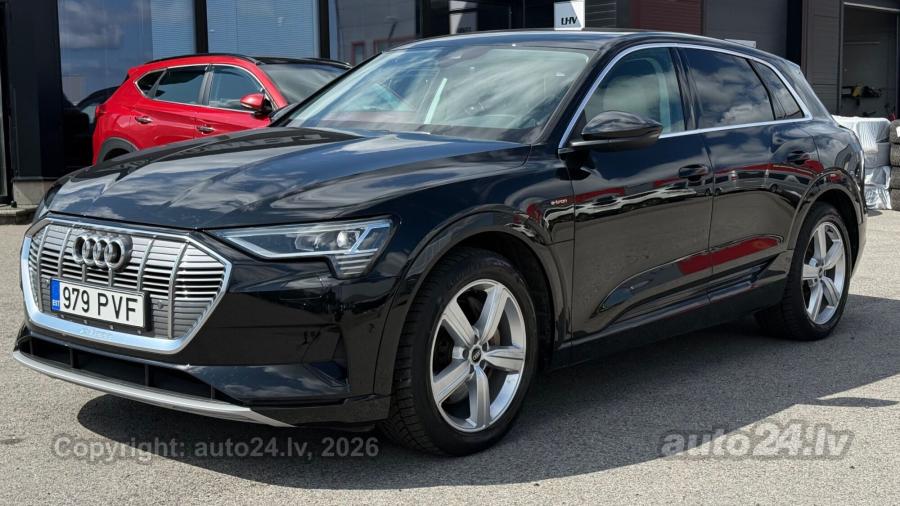 Melns Audi E-Tron 2022 Tallina, ar dzinēja tilpumu 0.00 L un nobraukumu 55 tūkst. km par 34000 €, foto 9 vietnē AUTOMOTO.COM.LV