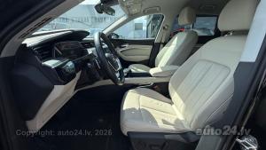 Melns Audi E-Tron 2022 Tallina, ar dzinēja tilpumu 0.00 L un nobraukumu 55 tūkst. km par 34000 €, foto 16 vietnē AUTOMOTO.COM.LV
