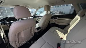 Melns Audi E-Tron 2022 Tallina, ar dzinēja tilpumu 0.00 L un nobraukumu 55 tūkst. km par 34000 €, foto 18 vietnē AUTOMOTO.COM.LV