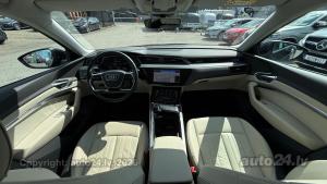 Melns Audi E-Tron 2022 Tallina, ar dzinēja tilpumu 0.00 L un nobraukumu 55 tūkst. km par 34000 €, foto 20 vietnē AUTOMOTO.COM.LV
