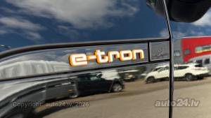 Melns Audi E-Tron 2022 Tallina, ar dzinēja tilpumu 0.00 L un nobraukumu 55 tūkst. km par 34000 €, foto 27 vietnē AUTOMOTO.COM.LV