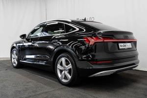 Black Audi E-Tron 2023 in Tallinn, with an engine capacity of 0.00 L and mileage of 62 thousand km for 36900 €, photo 4 on AUTOMOTO.COM.LV