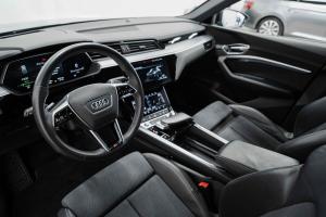 Black Audi E-Tron 2023 in Tallinn, with an engine capacity of 0.00 L and mileage of 62 thousand km for 36900 €, photo 9 on AUTOMOTO.COM.LV