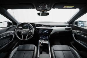 Black Audi E-Tron 2023 in Tallinn, with an engine capacity of 0.00 L and mileage of 62 thousand km for 36900 €, photo 10 on AUTOMOTO.COM.LV