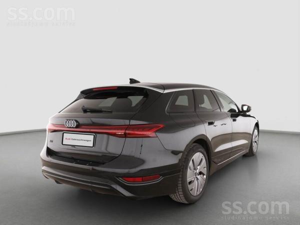 Black Audi E-Tron 2025 in Riga, with an engine capacity of 0.00 L and mileage of 8 thousand km for 52900 €, photo 2 on AUTOMOTO.COM.LV