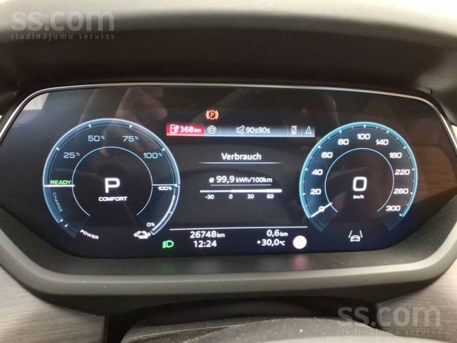 Blue Audi E-Tron 2025 in Riga, with an engine capacity of 1.40 L and mileage of 27 thousand km for 99990 €, photo 5 on AUTOMOTO.COM.LV