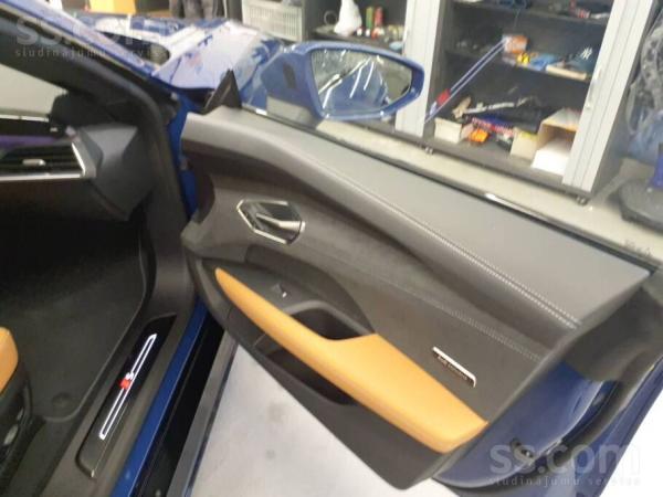 Blue Audi E-Tron 2025 in Riga, with an engine capacity of 1.40 L and mileage of 27 thousand km for 99990 €, photo 8 on AUTOMOTO.COM.LV
