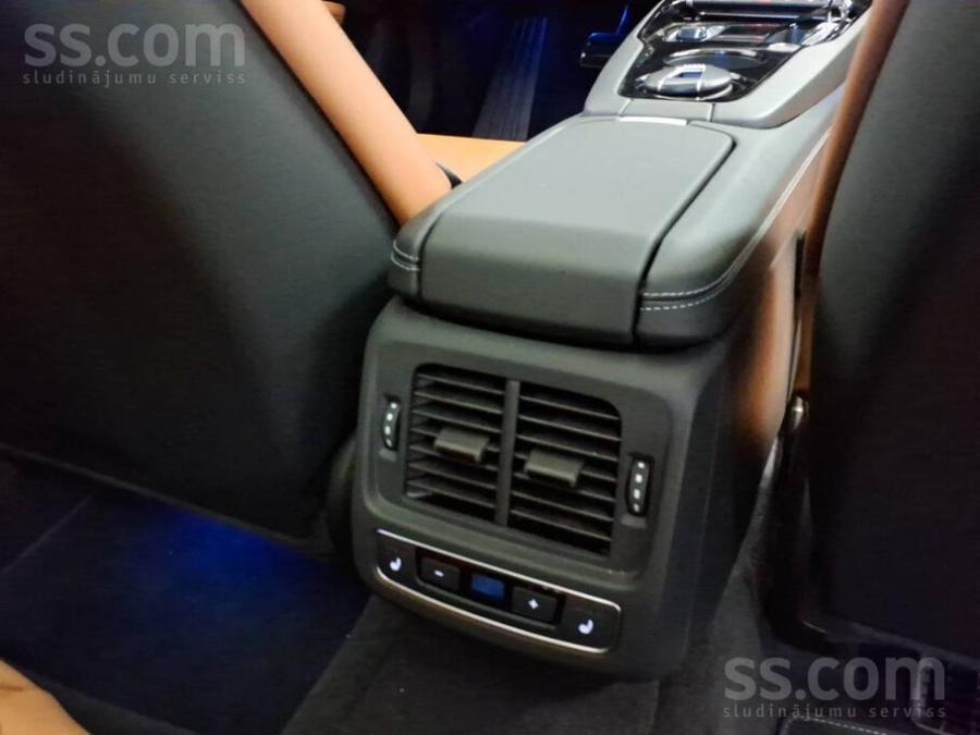 Blue Audi E-Tron 2025 in Riga, with an engine capacity of 1.40 L and mileage of 27 thousand km for 99990 €, photo 13 on AUTOMOTO.COM.LV
