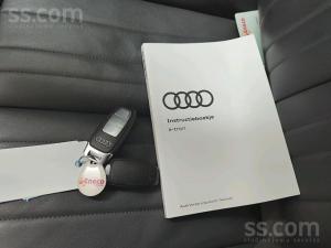 Blue Audi E-Tron 2019 in Riga, with an engine capacity of 0.00 L and mileage of 99 thousand km for 24950 €, photo 5 on AUTOMOTO.COM.LV