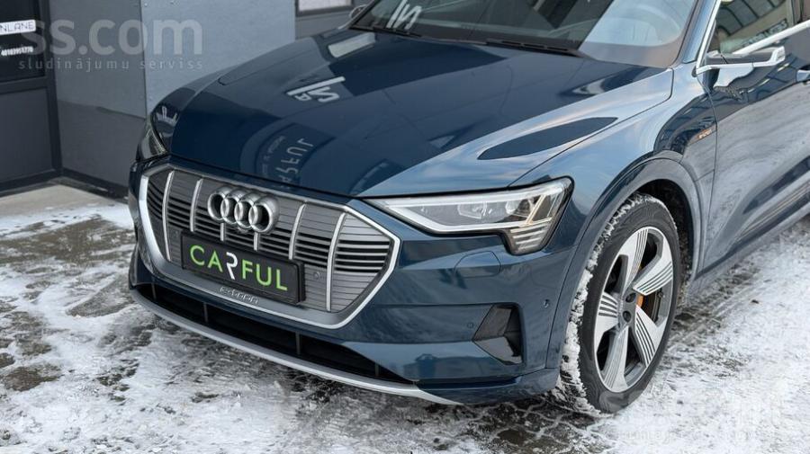 Zils Audi E-Tron 2019 Rīga, ar dzinēja tilpumu 0.00 L un nobraukumu 91 tūkst. km par 28900 €, foto 3 vietnē AUTOMOTO.COM.LV