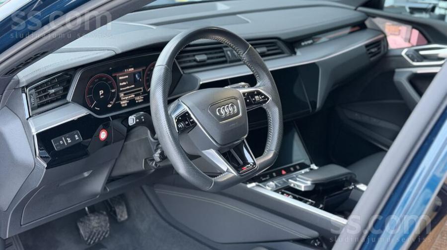 Zils Audi E-Tron 2019 Rīga, ar dzinēja tilpumu 0.00 L un nobraukumu 91 tūkst. km par 28900 €, foto 10 vietnē AUTOMOTO.COM.LV