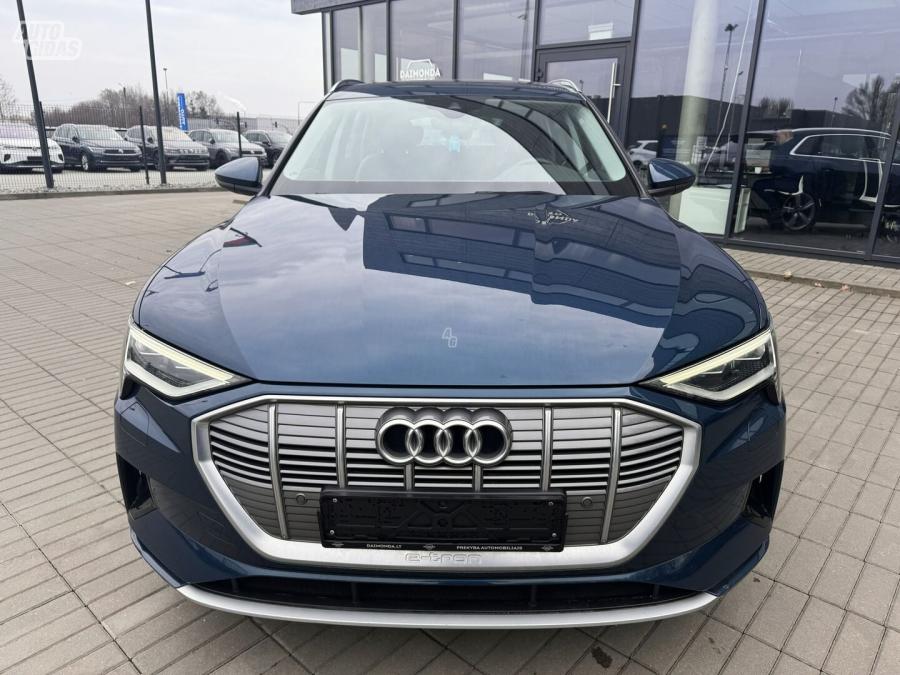 Zils Audi E-Tron 2019 Kauņa, ar dzinēja tilpumu 0.00 L un nobraukumu 157 tūkst. km par 18400 €, foto 2 vietnē AUTOMOTO.COM.LV