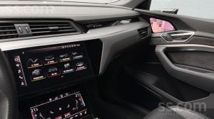 Синий Ауди E-Tron 2019 в Рига, объемом двигателя 0.00 л и пробегом 95 тыс. км за 28000 €, фото 17 на AUTOMOTO.COM.LV