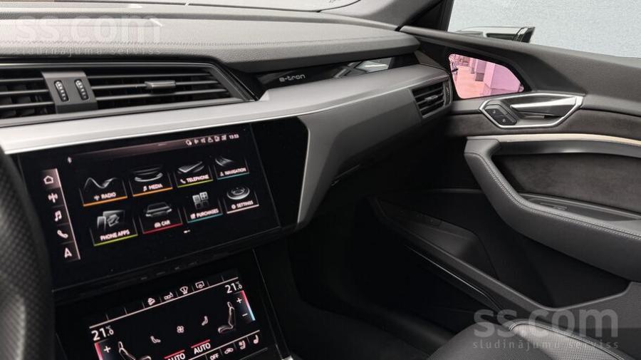 Синий Ауди E-Tron 2019 в Рига, объемом двигателя 0.00 л и пробегом 95 тыс. км за 28000 €, фото 17 на AUTOMOTO.COM.LV