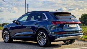 Zils Audi E-Tron 2019 Rīga, ar dzinēja tilpumu 0.00 L un nobraukumu 150 tūkst. km par 24500 €, foto 10 vietnē AUTOMOTO.COM.LV