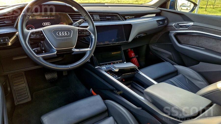 Zils Audi E-Tron 2019 Rīga, ar dzinēja tilpumu 0.00 L un nobraukumu 150 tūkst. km par 24500 €, foto 19 vietnē AUTOMOTO.COM.LV