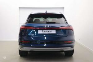 Blue Audi E-Tron 2019 in Vilnius, with an engine capacity of 0.00 L and mileage of 71 thousand km for 24790 €, photo 8 on AUTOMOTO.COM.LV