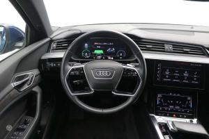 Blue Audi E-Tron 2019 in Vilnius, with an engine capacity of 0.00 L and mileage of 71 thousand km for 24790 €, photo 20 on AUTOMOTO.COM.LV