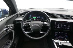 Синий Ауди E-Tron 2019 в Вильнюс, объемом двигателя 0.00 л и пробегом 71 тыс. км за 23790 €, фото 20 на AUTOMOTO.COM.LV