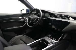 Синий Ауди E-Tron 2019 в Вильнюс, объемом двигателя 0.00 л и пробегом 71 тыс. км за 23790 €, фото 31 на AUTOMOTO.COM.LV