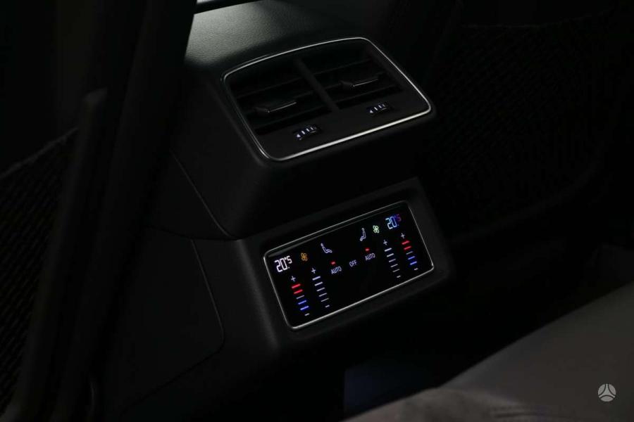 Синий Ауди E-Tron 2019 в Вильнюс, объемом двигателя 0.00 л и пробегом 71 тыс. км за 23790 €, фото 14 на AUTOMOTO.COM.LV
