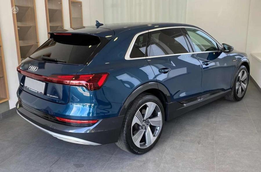 Zils Audi E-Tron 2019 Viļņa, ar dzinēja tilpumu 0.00 L un nobraukumu 179 tūkst. km par 21500 €, foto 3 vietnē AUTOMOTO.COM.LV