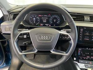 Zils Audi E-Tron 2019 Viļņa, ar dzinēja tilpumu 0.00 L un nobraukumu 179 tūkst. km par 21500 €, foto 12 vietnē AUTOMOTO.COM.LV