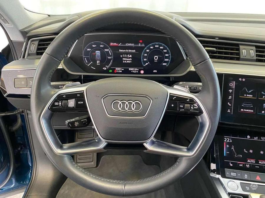 Zils Audi E-Tron 2019 Viļņa, ar dzinēja tilpumu 0.00 L un nobraukumu 179 tūkst. km par 21500 €, foto 12 vietnē AUTOMOTO.COM.LV