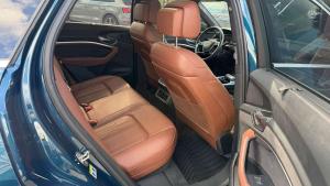 Blue Audi E-Tron 2019 in Ukmerge, with an engine capacity of 0.00 L and mileage of 92 thousand km for 19500 €, photo 20 on AUTOMOTO.COM.LV