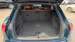 Blue Audi E-Tron 2019 in Ukmerge, with an engine capacity of 0.00 L and mileage of 92 thousand km for 19500 €, photo 23 on AUTOMOTO.COM.LV