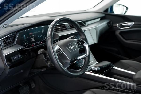 Ауди E-Tron 2019 в Рига на AUTOMOTO.COM.LV Синий Ауди E-Tron 2019 в Рига, объемом двигателя 0.00 л и пробегом 148 тыс. км за 23900 €, фото 6 на AUTOMOTO.COM.LV