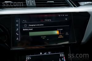 Синий Ауди E-Tron 2019 в Рига, объемом двигателя 0.00 л и пробегом 148 тыс. км за 23900 €, фото 28 на AUTOMOTO.COM.LV