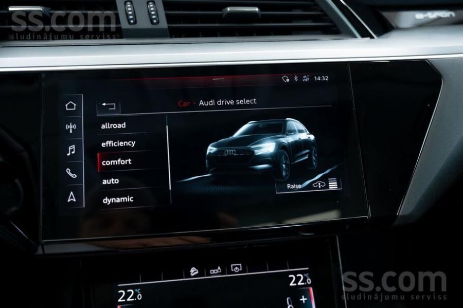 Синий Ауди E-Tron 2019 в Рига, объемом двигателя 0.00 л и пробегом 148 тыс. км за 23900 €, фото 31 на AUTOMOTO.COM.LV