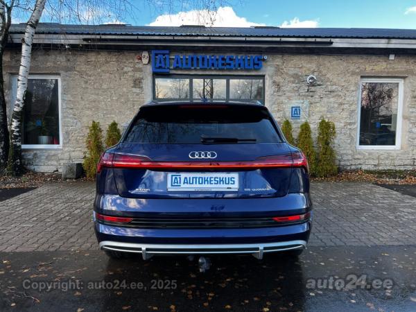 Blue Audi E-Tron 2020 in Tallinn, with an engine capacity of 0.00 L and mileage of 107 thousand km for 35990 €, photo 11 on AUTOMOTO.COM.LV