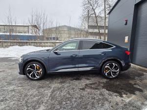 Zils Audi E-Tron 2020 Kauņa, ar dzinēja tilpumu 0.00 L un nobraukumu 108 tūkst. km par 18800 €, foto 4 vietnē AUTOMOTO.COM.LV