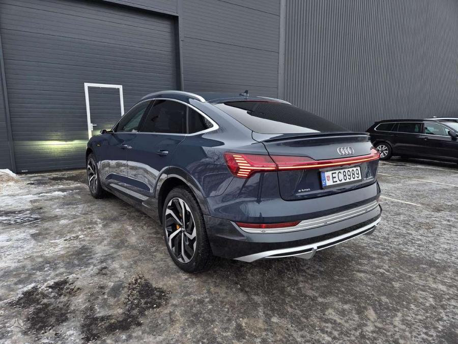 Zils Audi E-Tron 2020 Kauņa, ar dzinēja tilpumu 0.00 L un nobraukumu 108 tūkst. km par 18800 €, foto 6 vietnē AUTOMOTO.COM.LV