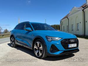 Blue Audi E-Tron 2020 in Tallinn, with an engine capacity of 0.00 L and mileage of 60 thousand km for 38900 €, photo 3 on AUTOMOTO.COM.LV