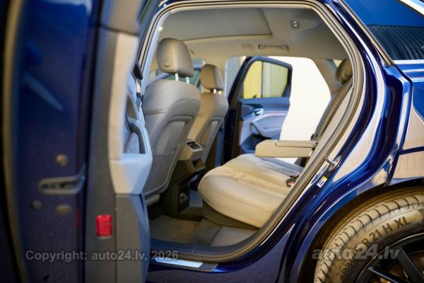 Blue Audi E-Tron 2020 in Tallinn, with an engine capacity of 0.00 L and mileage of 83 thousand km for 31490 €, photo 4 on AUTOMOTO.COM.LV