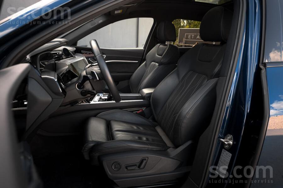 Blue Audi E-Tron 2020 in Jelgava, with an engine capacity of 0.00 L and mileage of 130 thousand km for 31000 €, photo 10 on AUTOMOTO.COM.LV