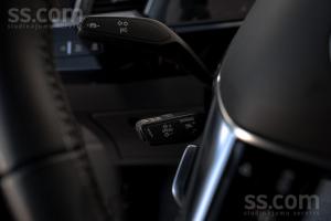 Blue Audi E-Tron 2020 in Jelgava, with an engine capacity of 0.00 L and mileage of 130 thousand km for 31000 €, photo 14 on AUTOMOTO.COM.LV