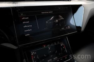 Blue Audi E-Tron 2020 in Jelgava, with an engine capacity of 0.00 L and mileage of 130 thousand km for 31000 €, photo 18 on AUTOMOTO.COM.LV
