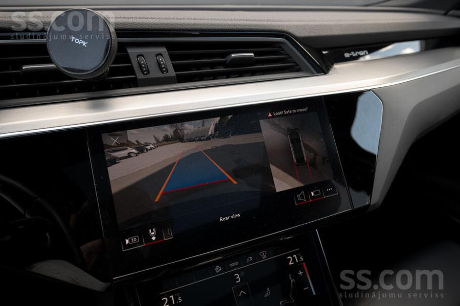 Blue Audi E-Tron 2020 in Jelgava, with an engine capacity of 0.00 L and mileage of 130 thousand km for 31000 €, photo 19 on AUTOMOTO.COM.LV
