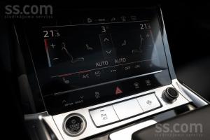 Blue Audi E-Tron 2020 in Jelgava, with an engine capacity of 0.00 L and mileage of 130 thousand km for 31000 €, photo 20 on AUTOMOTO.COM.LV