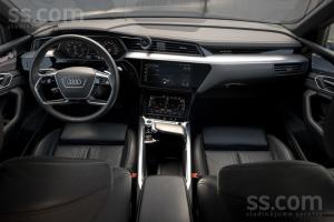 Blue Audi E-Tron 2020 in Jelgava, with an engine capacity of 0.00 L and mileage of 130 thousand km for 31000 €, photo 25 on AUTOMOTO.COM.LV