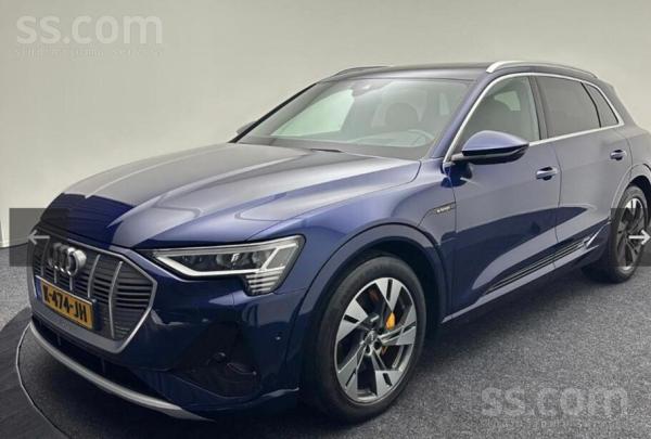 Синий Ауди E-Tron 2020 в Рига, объемом двигателя 0.00 л и пробегом 140 тыс. км за 23999 €, фото 7 на AUTOMOTO.COM.LV