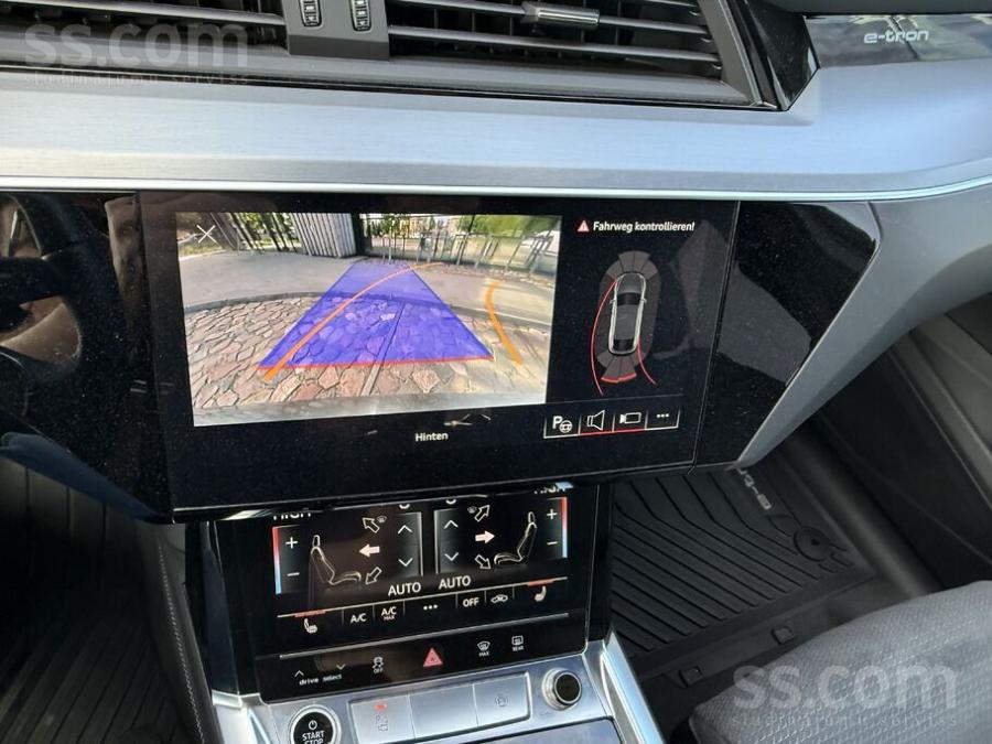 Zils Audi E-Tron 2020 Rīga, ar dzinēja tilpumu 0.00 L un nobraukumu 140 tūkst. km par 26950 €, foto 5 vietnē AUTOMOTO.COM.LV