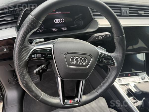 Blue Audi E-Tron 2020 in Riga, with an engine capacity of 0.00 L and mileage of 140 thousand km for 26950 €, photo 5 on AUTOMOTO.COM.LV